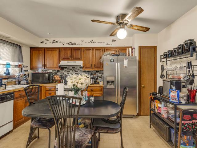 920 922 Autumn Lane