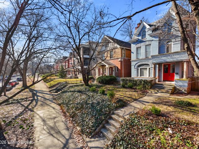 920 Cherokee Rd