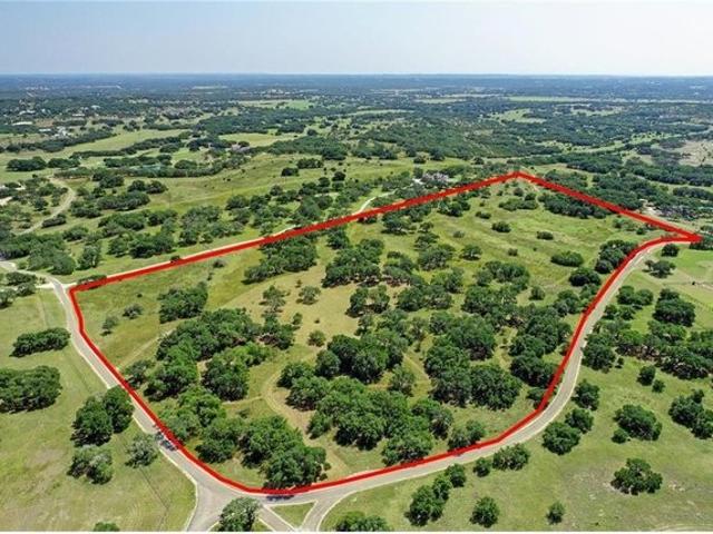 920 Crosswind Dr, Blanco, TX 78606