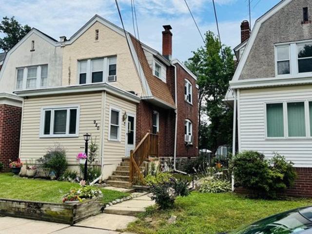 920 Andrews Ave, Darby, PA 19023
