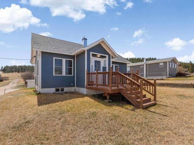 920 Gordon St, Custer, SD 57730