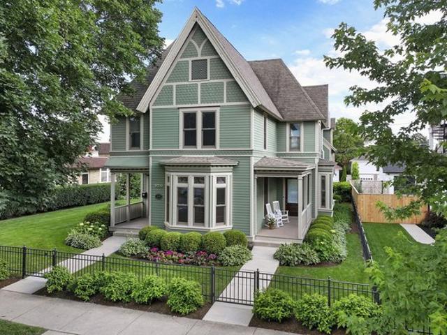 920 Geneva St, Lake Geneva, WI 53147