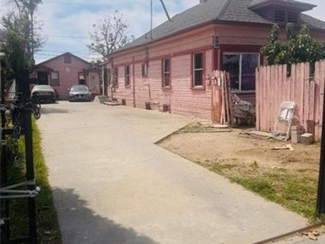 920 E 48th St, Los Angeles, CA 90011