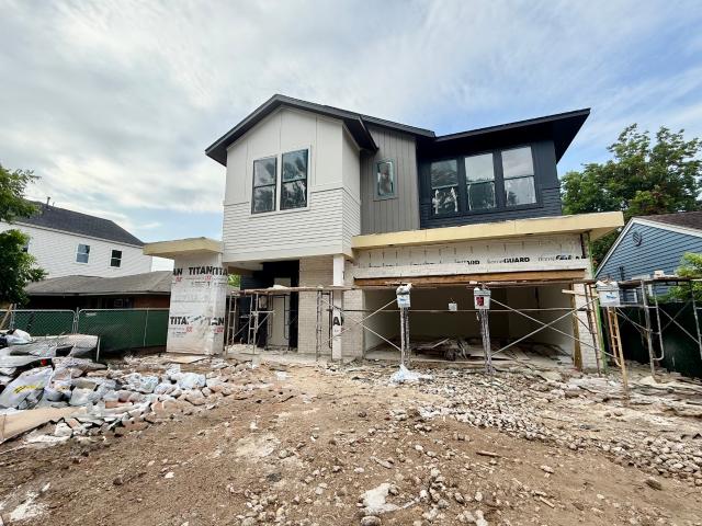 920 E 25TH Street