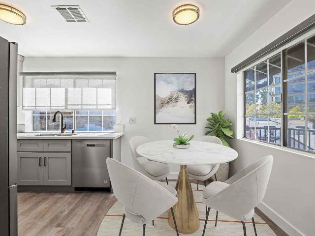 920 Everett Street apartments 3 Bedroom Apartment for Rent at 920 Everett St, Los Angeles, CA 90026 Historic Cultural