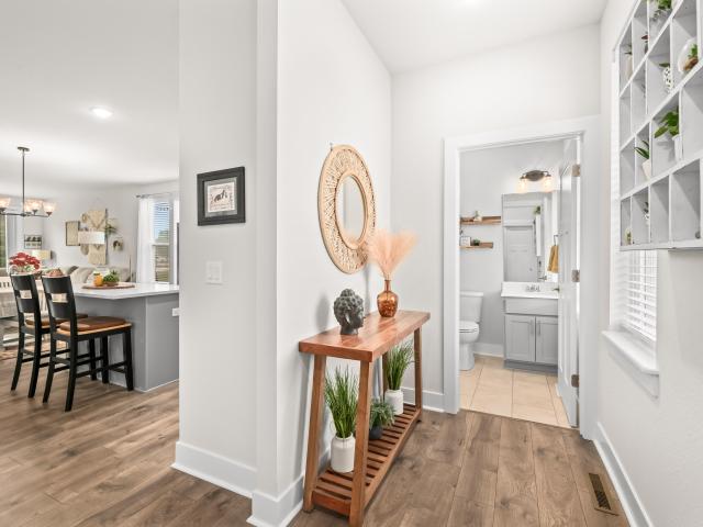 920 Foxwalk Dr