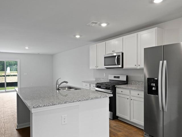 920 Long Bluff Road