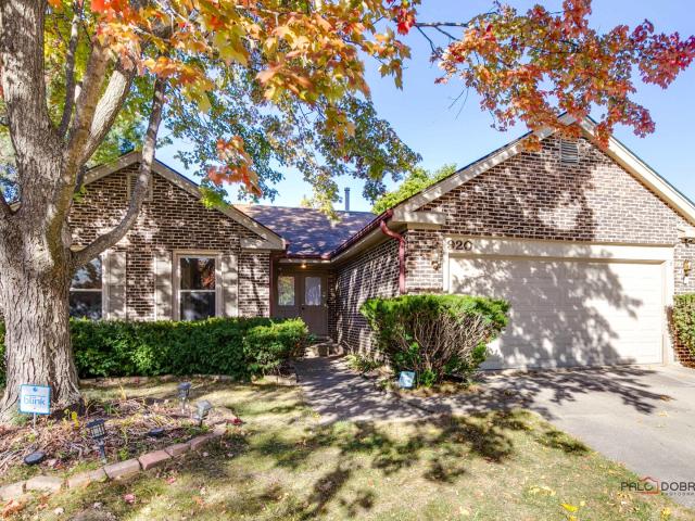 920 Lee Court