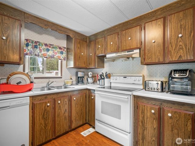 920 Maple St, Unit 15, Sedro Woolley, WA 98284 | MLS #2382 | Compass