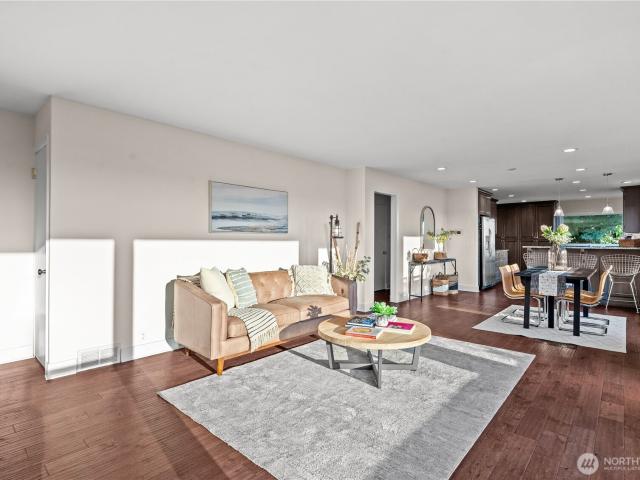 920 S Ventura Drive