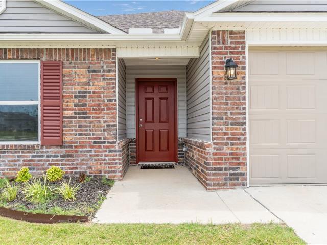 920 S Brambling Lane