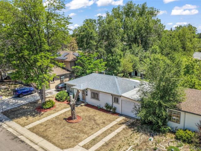 920 S Canosa Court