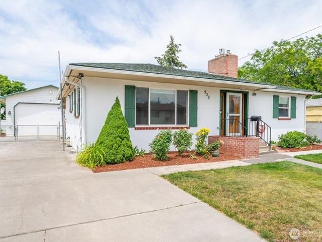 920 S Dahlia Dr, Moses Lake, WA 98837