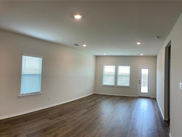 920 Sunrise Lane
