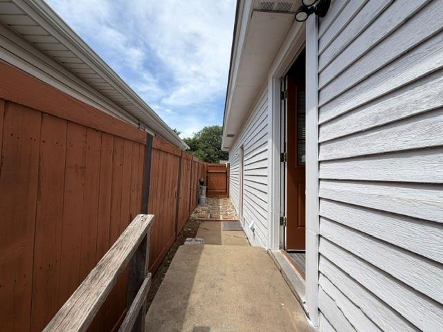 920 SW 52nd Street