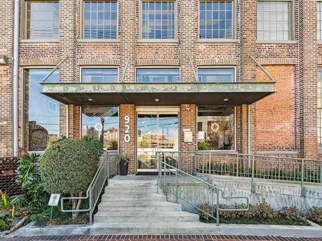 920 Poeyfarre St Unit 225, New Orleans, LA 70130