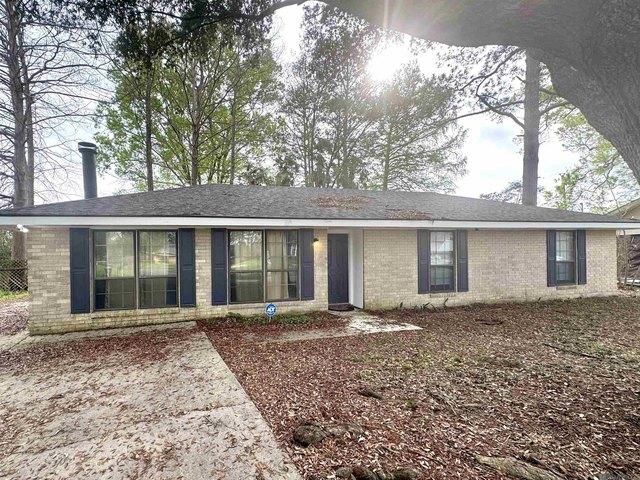 920 Paola St, Baker, LA 70714