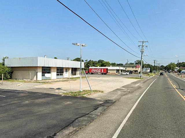 920 radio road