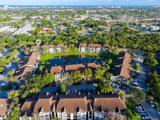 920 Rich Dr, Deerfield Beach, FL 33441