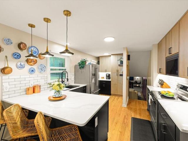 920 W 100 Street