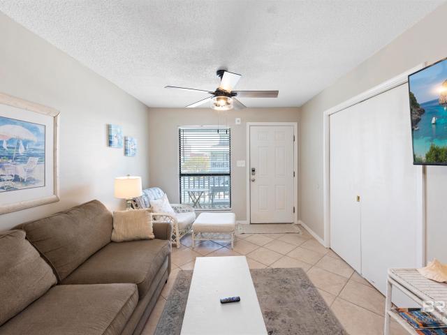 920 W Lagoon Avenue B203