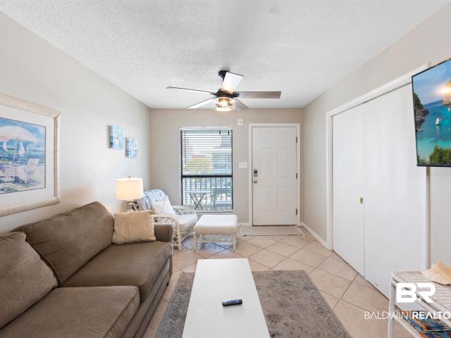 920 W Lagoon Avenue B203