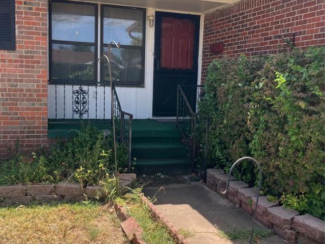 920 W Mitchell Drive