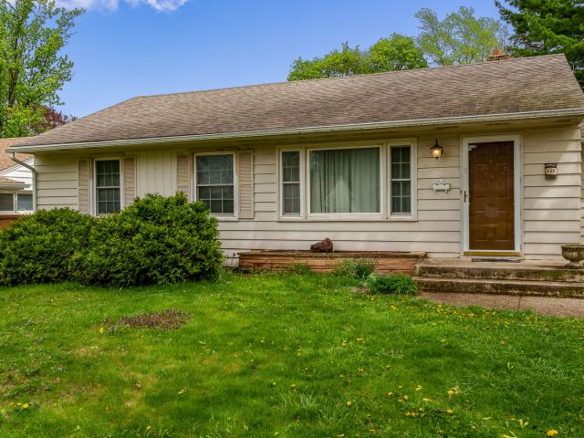 920 woodland drive