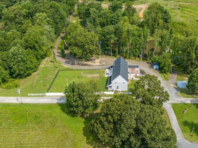 920 Woods Road