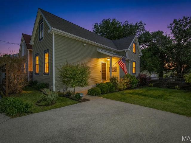 920 Wachtel Ave, St. Louis, MO 63125 | MLS #26026 | Compass
