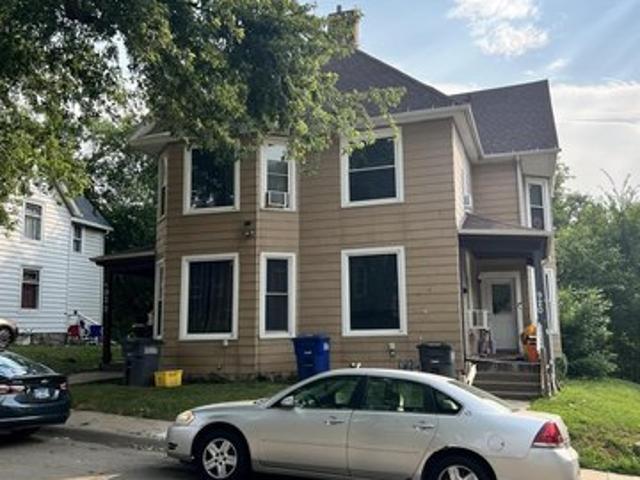 920 Wilson Ave, Dubuque, IA 52001