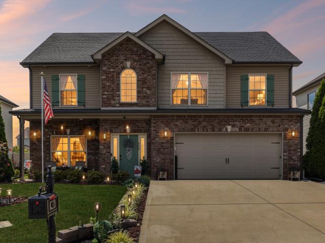 920 Tanager Ct