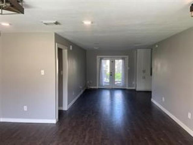 9214 Mahoning Drive