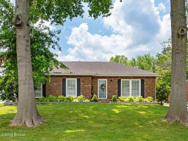 9214 Axminster Dr, Jeffersontown, KY 40299