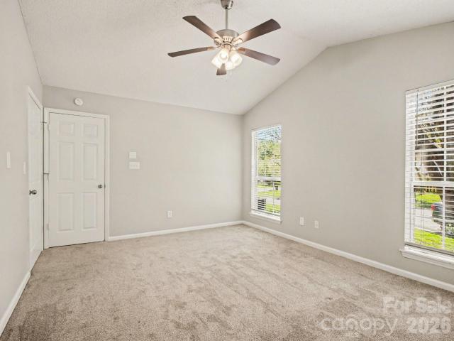 9214 Rotherham Ln, Charlotte, NC 28216 | MLS #4366