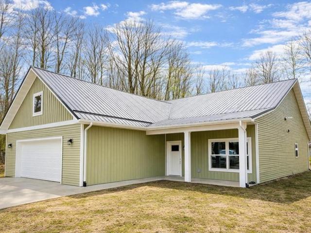 9215 Edgewater Dr, Canadian Lakes, MI 49346