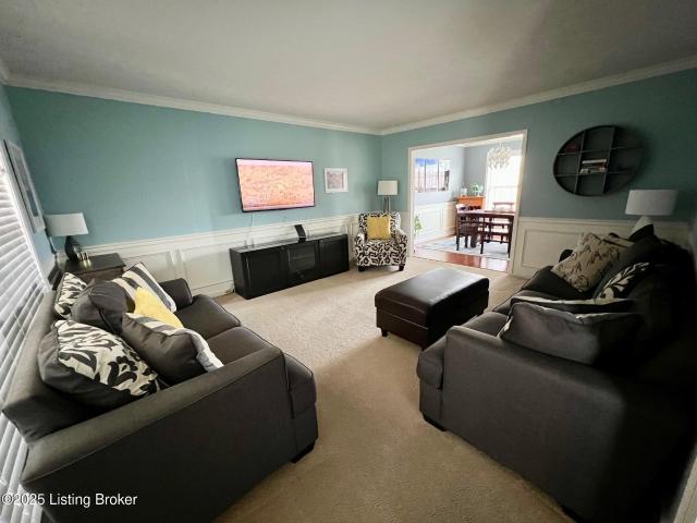 9216 Newbury Ct
