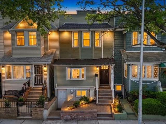 9216 Woodhaven Blvd, Woodhaven, NY 11421