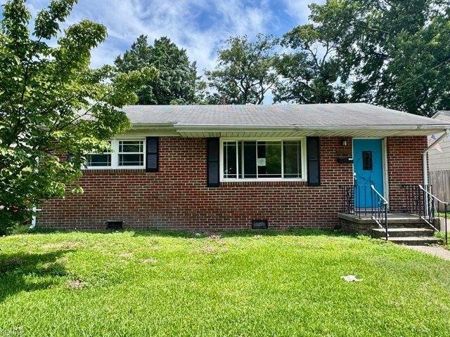 9218 Mason Creek Rd, Norfolk, VA 23503