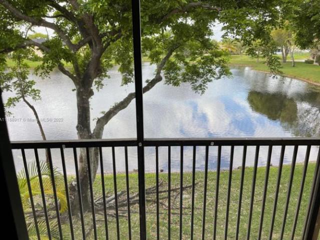 9218 NW 1st St #202 Pembroke Pines, FL 33024