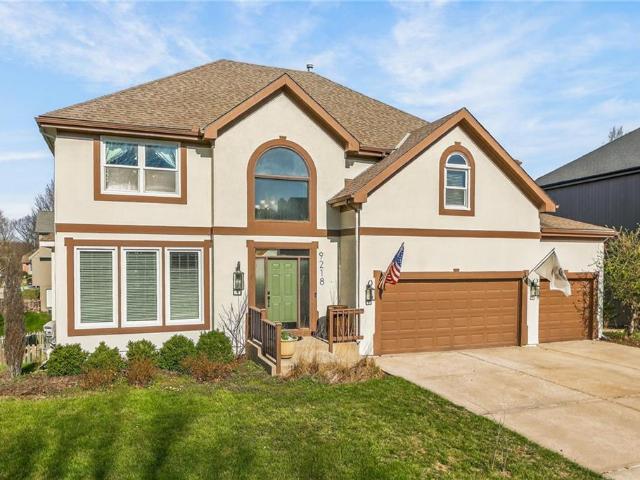 9218 N Virginia Ave, Kansas City, MO 64155 | Compass