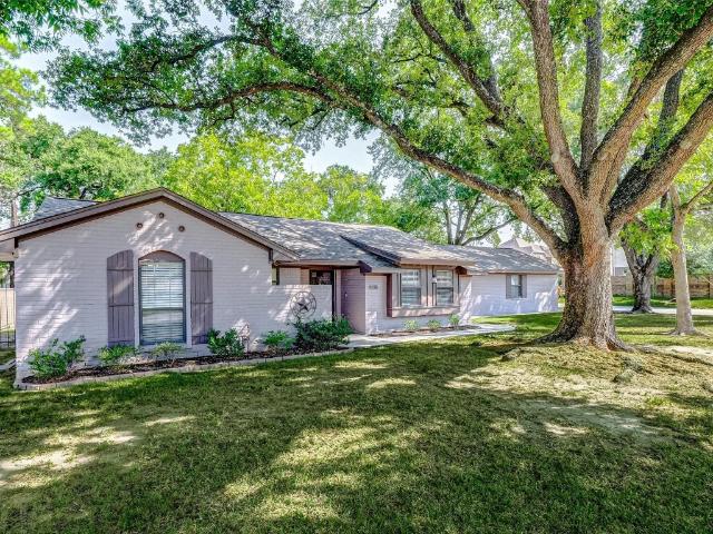 9218 Hammerly Blvd, Houston, TX 77080 | MLS #80737 | Compass