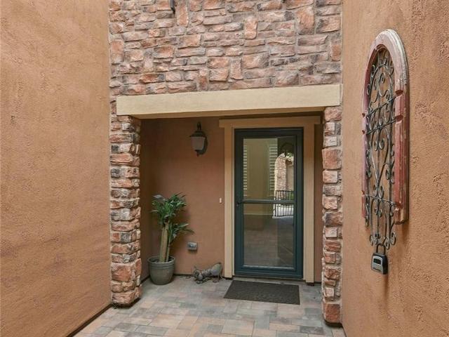 9218 Viaggio Way