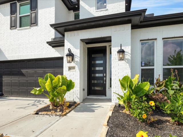 9219 Edgeberry Drive