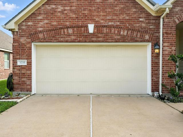 9219 Gilbert Hollow Drive