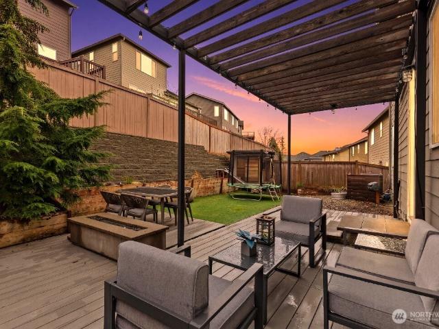 9219 Jacobia Ave SE, Snoqualmie, WA 98065 | MLS #2501 | Compass