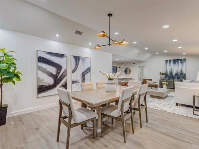 9219 Timberside Dr, Houston, TX 77025
