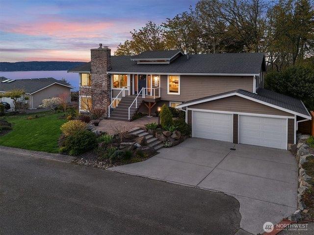 9219 60th Ave W, Mukilteo, WA 98275