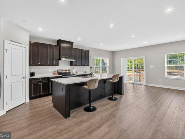 9210 Murdstone Ln, Waldorf, MD 20603