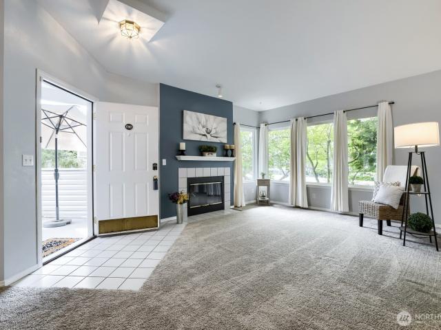 9210 Market Place # F202